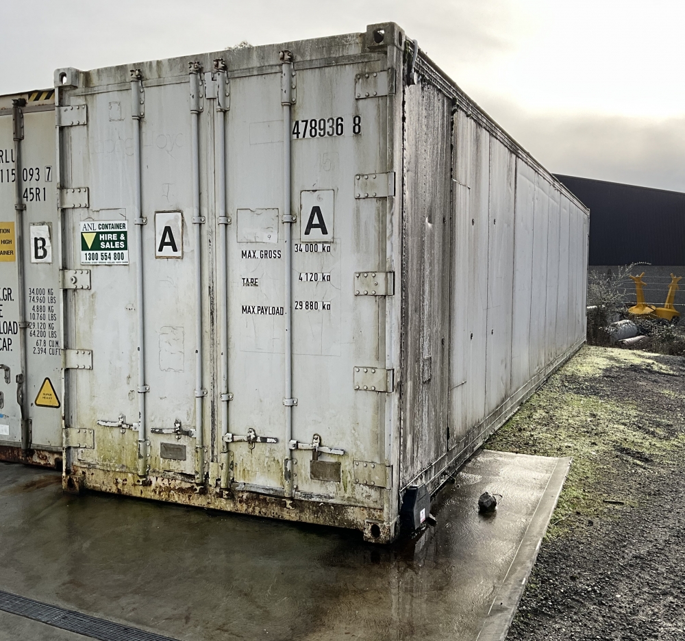 TRUCKS, VEHICLES and SHIPPING CONTAINERS ONLINE SALE - TVA