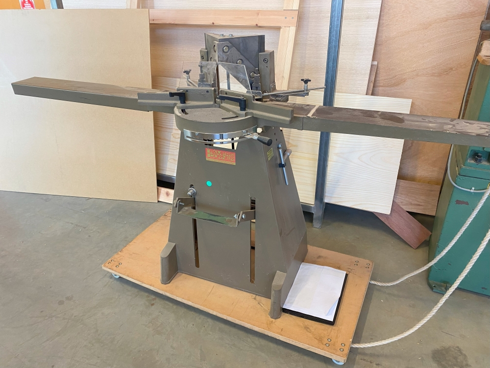 ITEM 55. Ramers Corner Timber Mitre guillotine - WOODWORKING MACHINERY ...